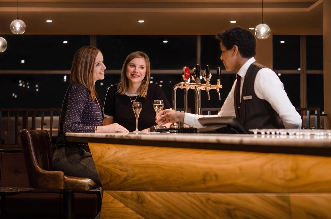 About Us | No1 Lounges