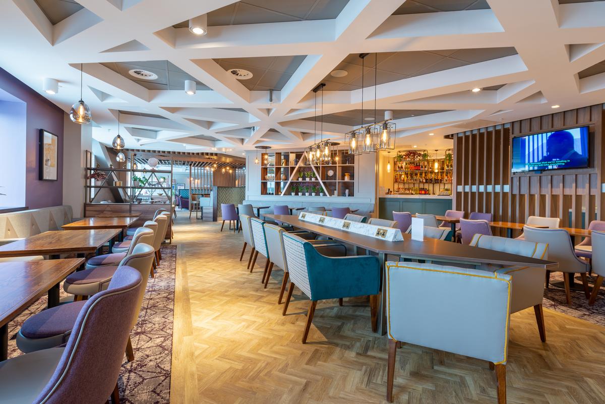 Aspire Lounge Edinburgh Airport | Book Online