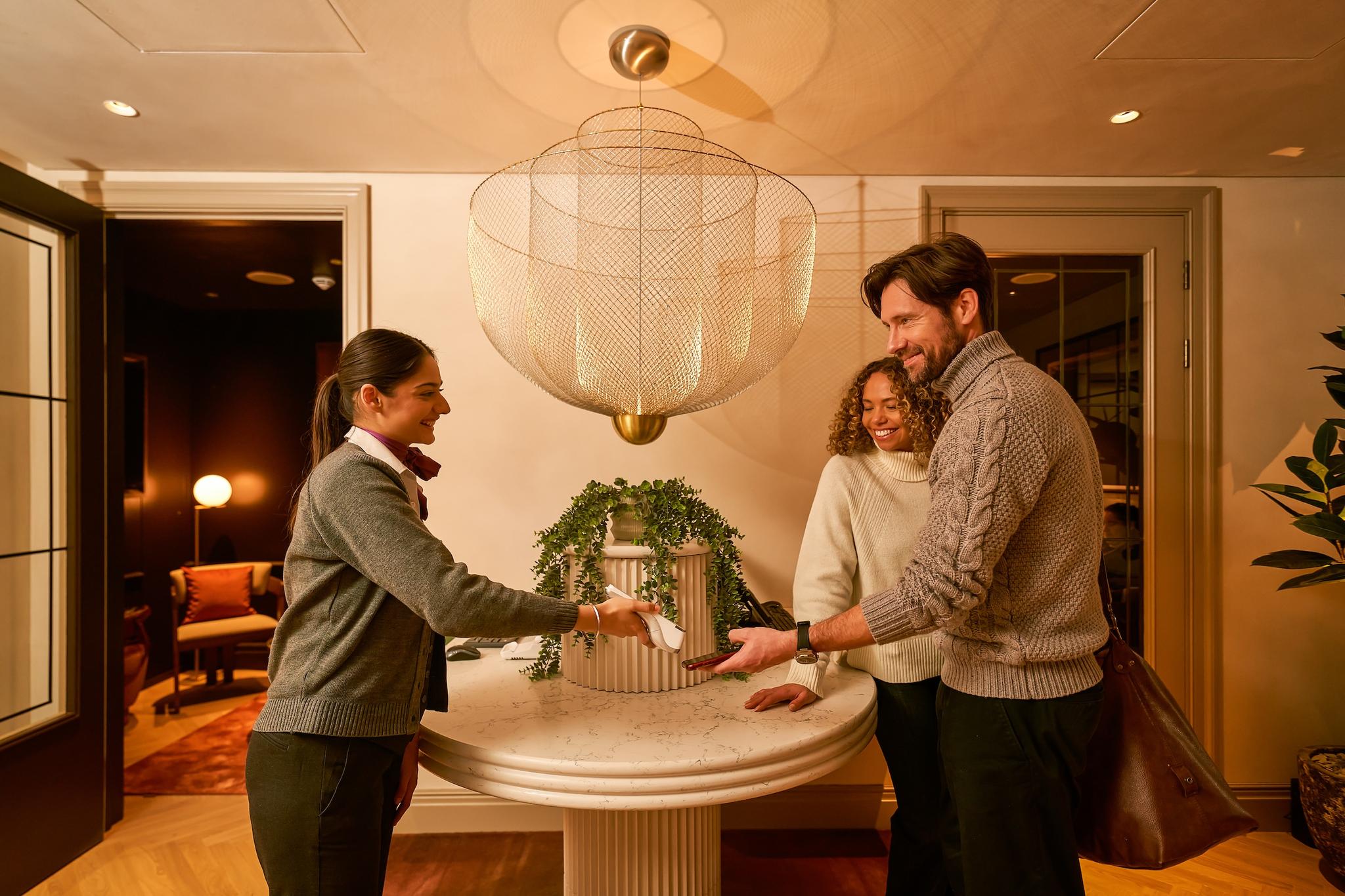 About Us | No1 Lounges