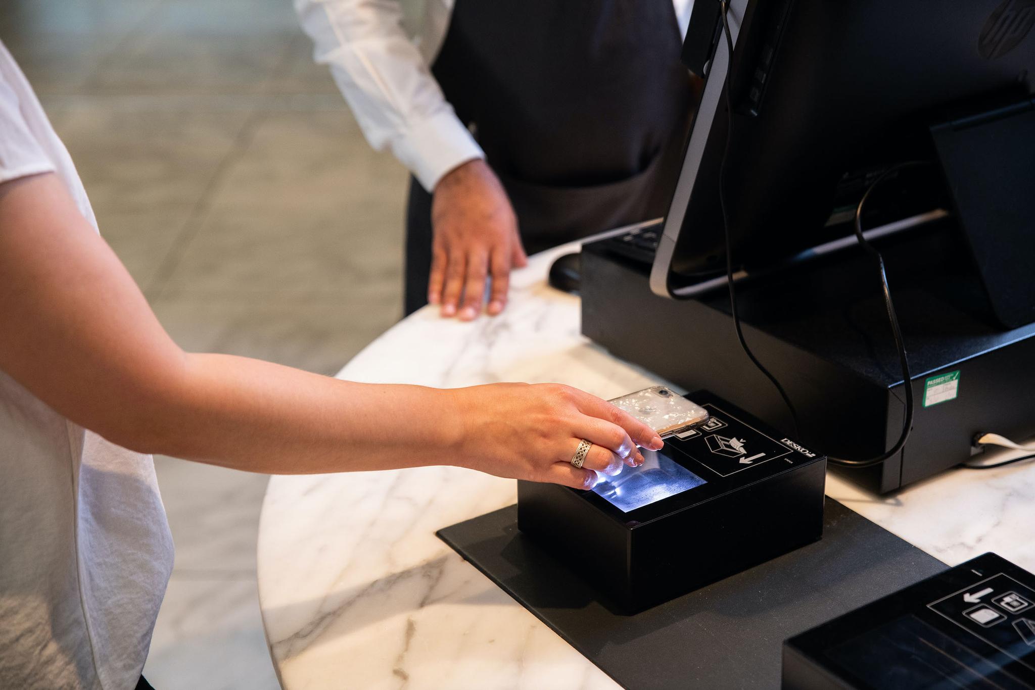 Airport Lounge Reservations | UK Lounges