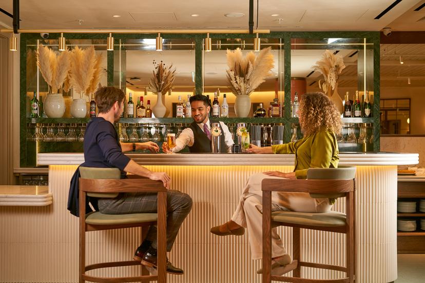 About Us | No1 Lounges